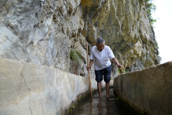 Huang Dafa dokázal pohnout horami. Své vesnici přivedl životodárnou ...